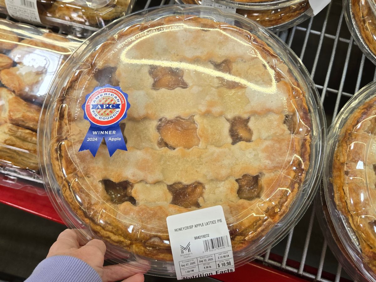 Best Seasonal Treats From Sam's Club Bakery