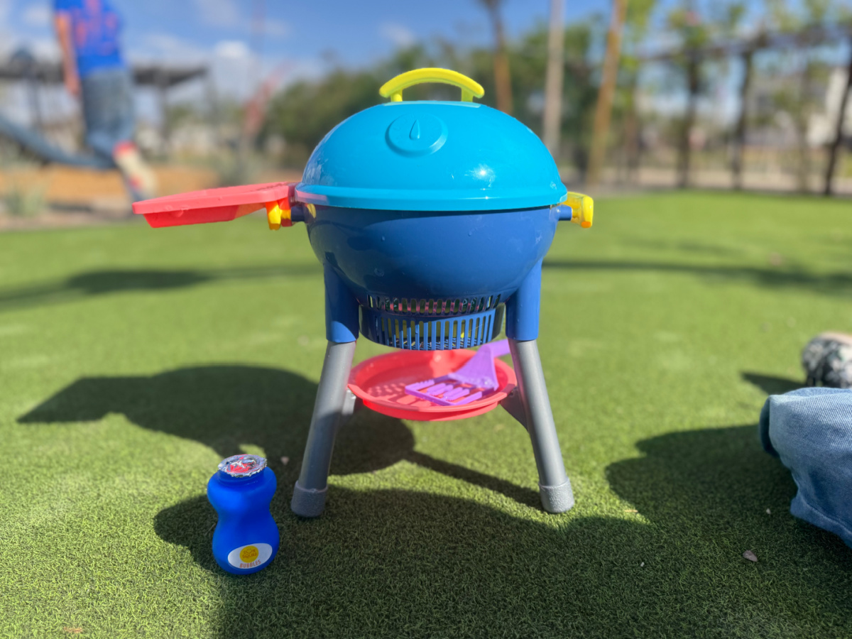 *NEW* Sun Squad Bubble Grill Just $20 at Target | Includes Wands ...