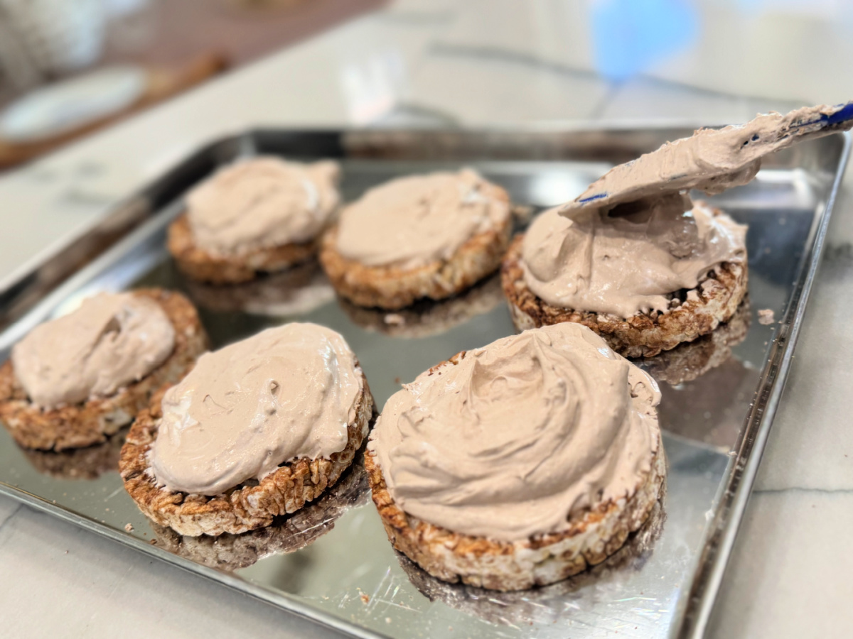 Make These Easy Protein S'mores Rice Cakes for Dessert!