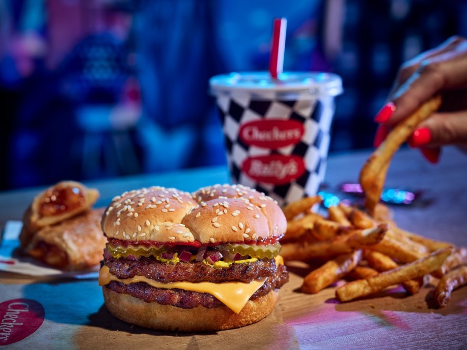 11 Fast Food Spots Where You Can Score a Meal for $5 or Less! | Hip2Save