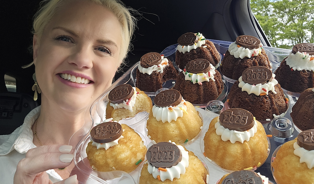 Walmart’s Mini Cakes = Nothing Bundt Cake Vibes for WAY Less! | Hip2Save
