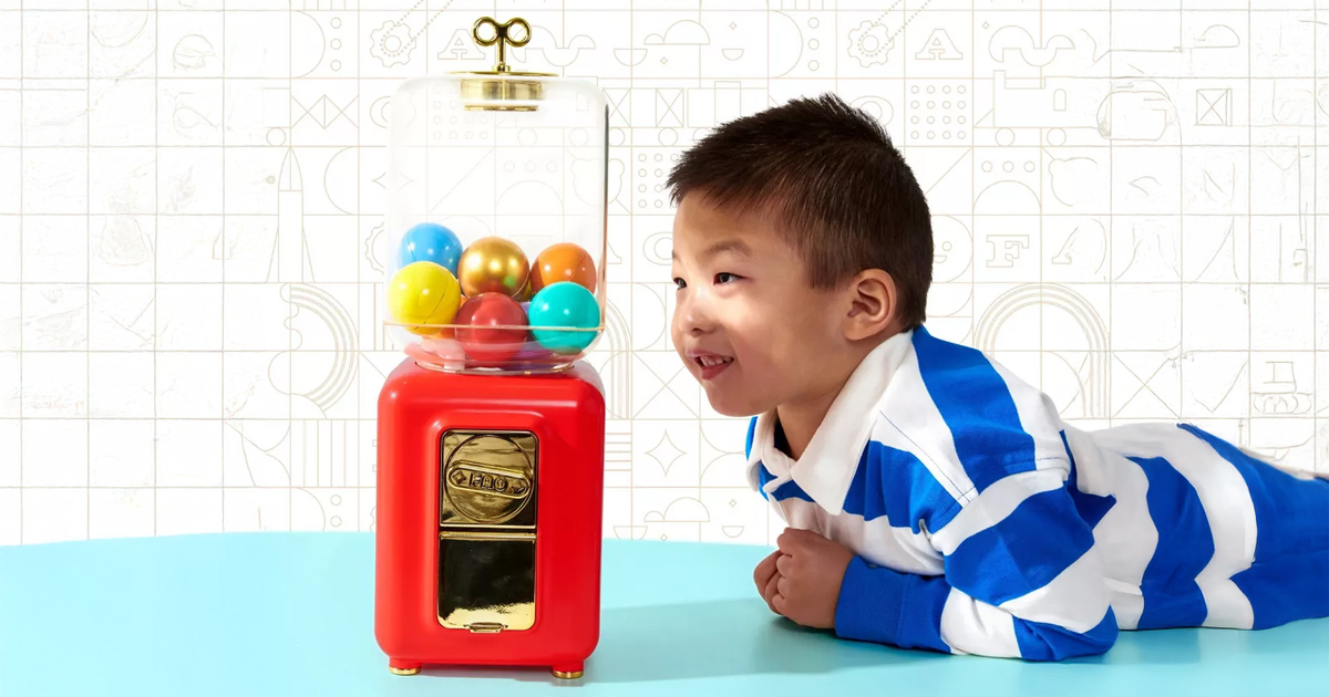 FAO Schwarz Toy Vending Machine Only $14.99 on Target.com - Includes 12 ...