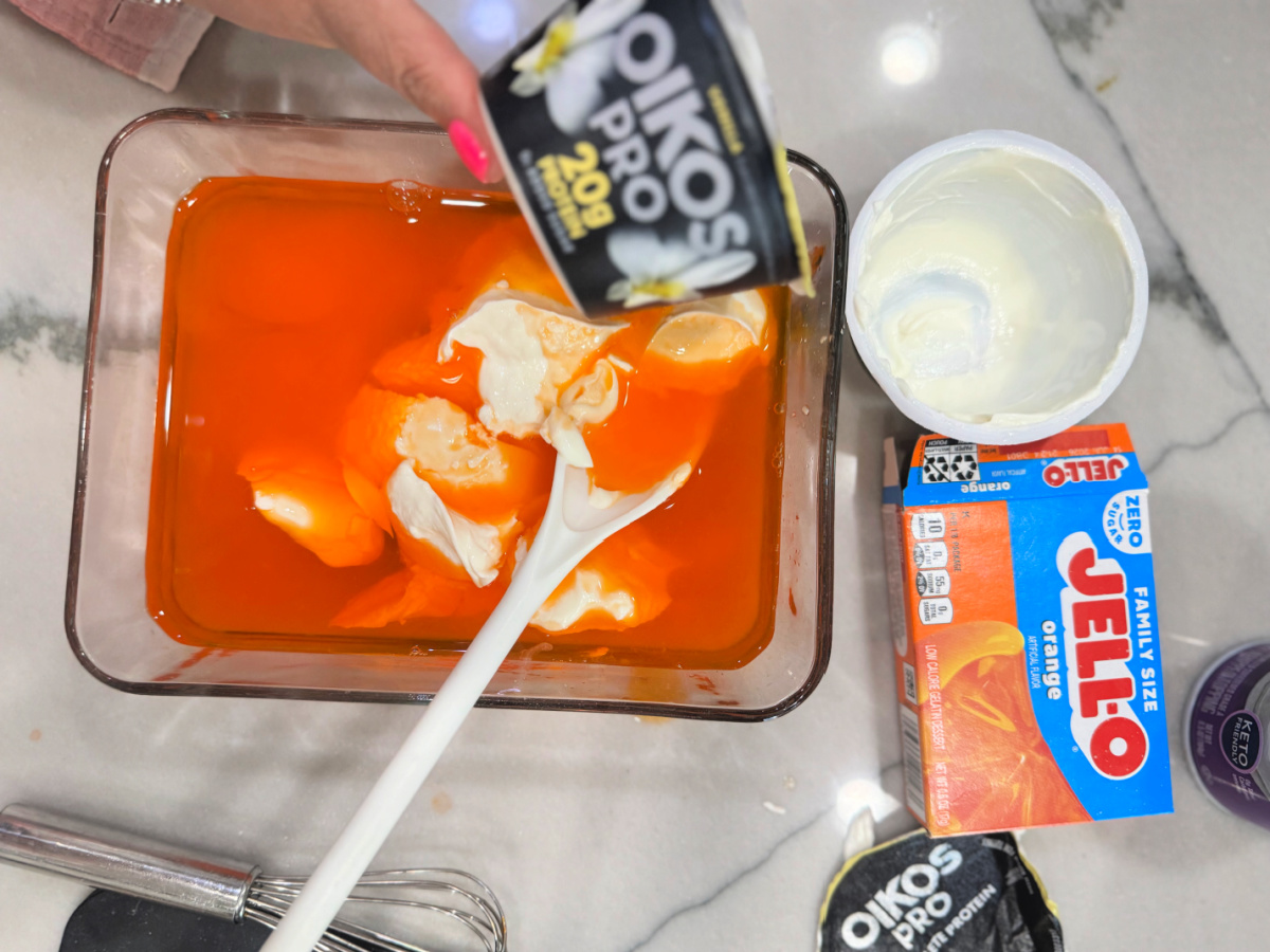 Make Fluffy Protein Jello Using Greek Yogurt!