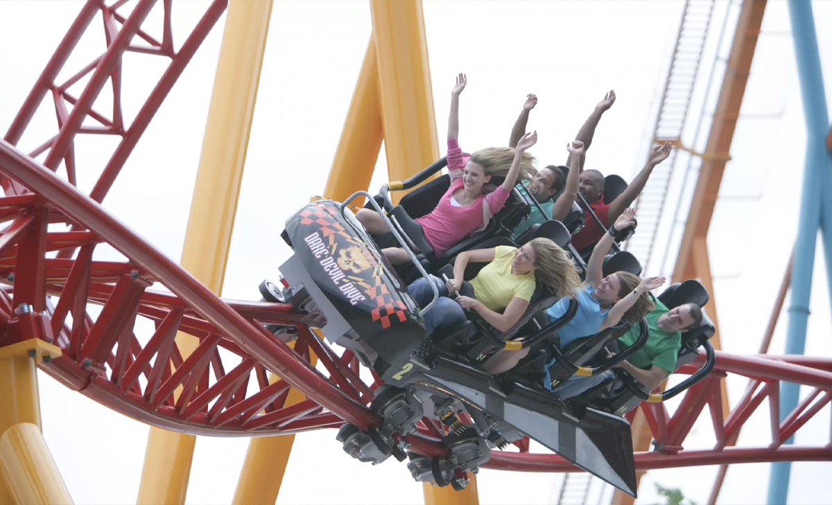 Up to 55% Off Six Flags Tickets – Today Only! | Hip2Save