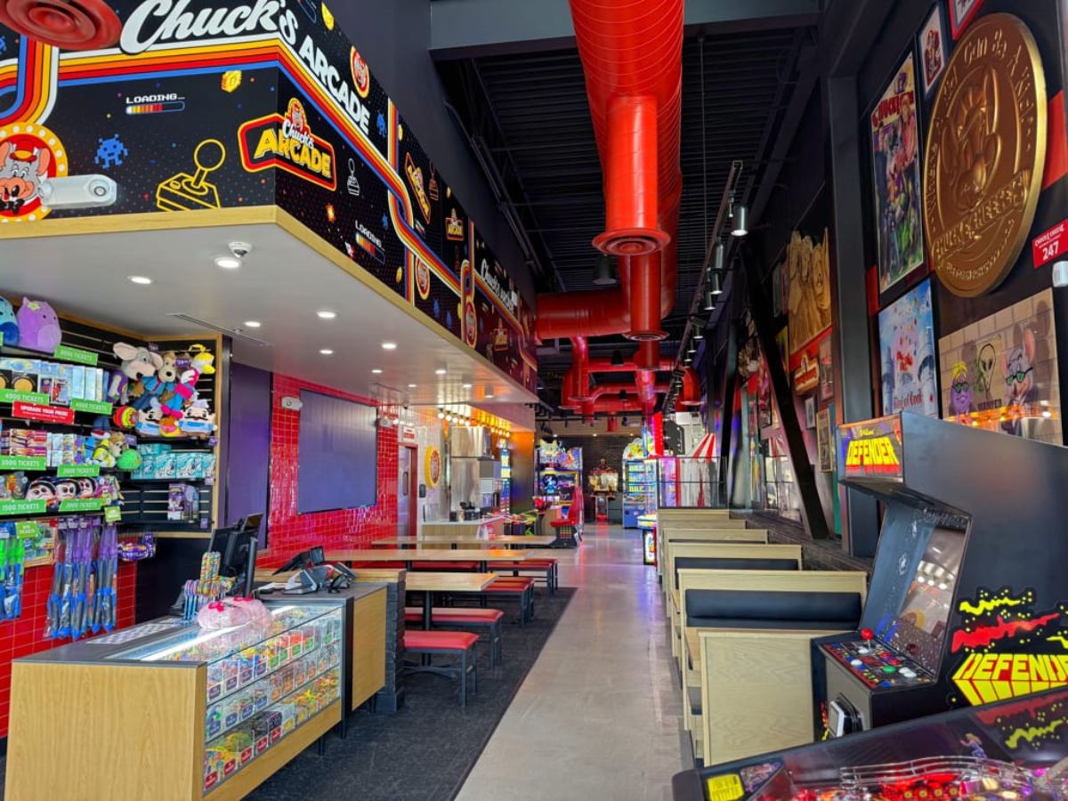 Chuck E. Cheese Launches Chuck’s Arcade for Grown-Up Gamers & Retro Fans | Hip2Save