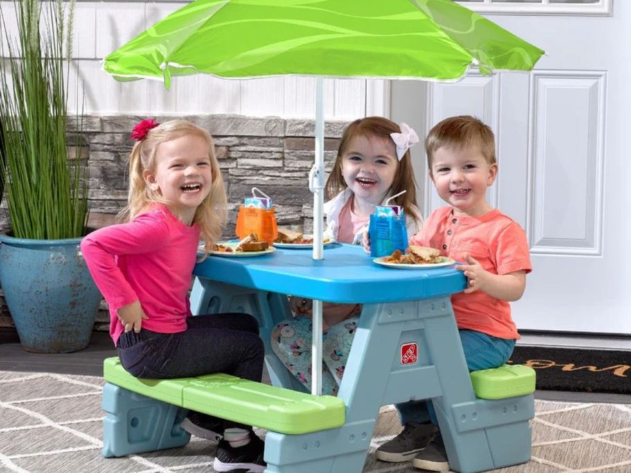 Step 2 Picnic Table w/ Umbrella Just $70 Shipped (Reg. $100) | Hip2Save
