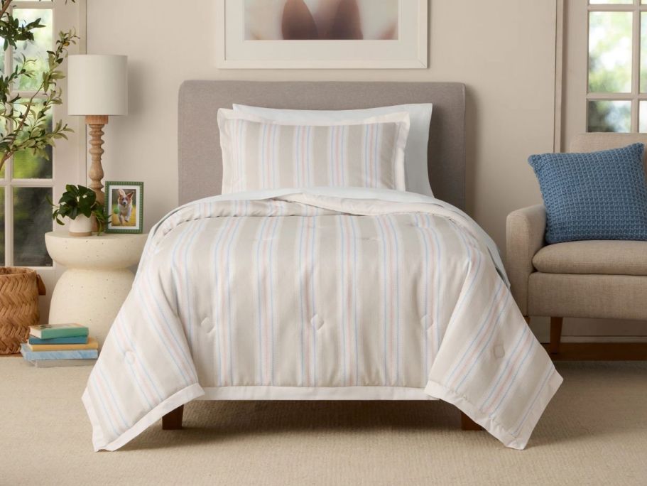 Mainstays 10-Piece Bedding Set Under $30 on Walmart.com | Hip2Save