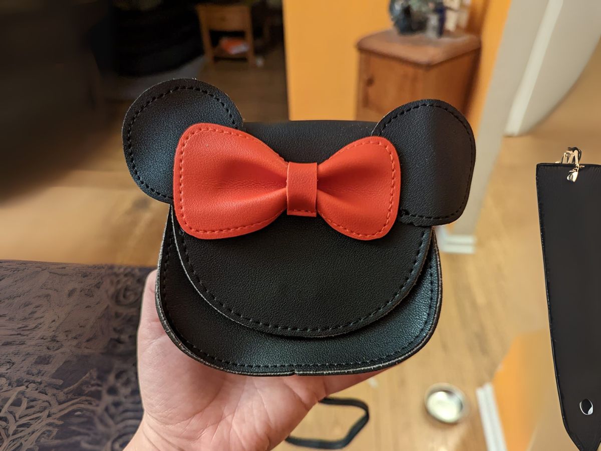 Kids Minnie Mouse Inspired Crossbody Purses from $3.99 on Amazon | Hip2Save