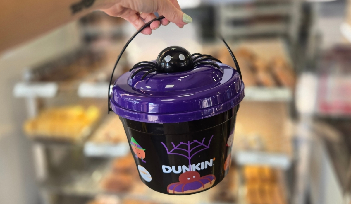 Dunkin' Halloween Menu Now Available - Try the NEW Candy Bar Latte or Grab a Spider Donut ...