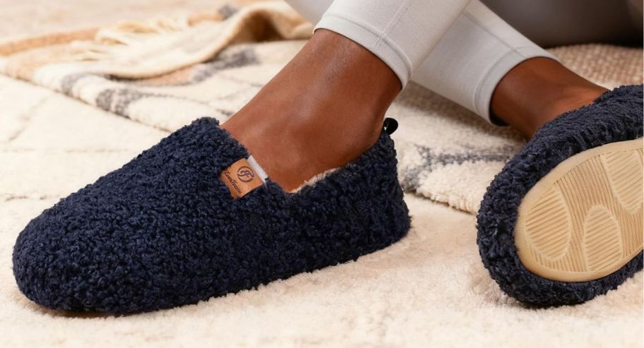 EverFoams Women’s Memory Foam Slippers from $16.98 Shipped w/ Amazon ...