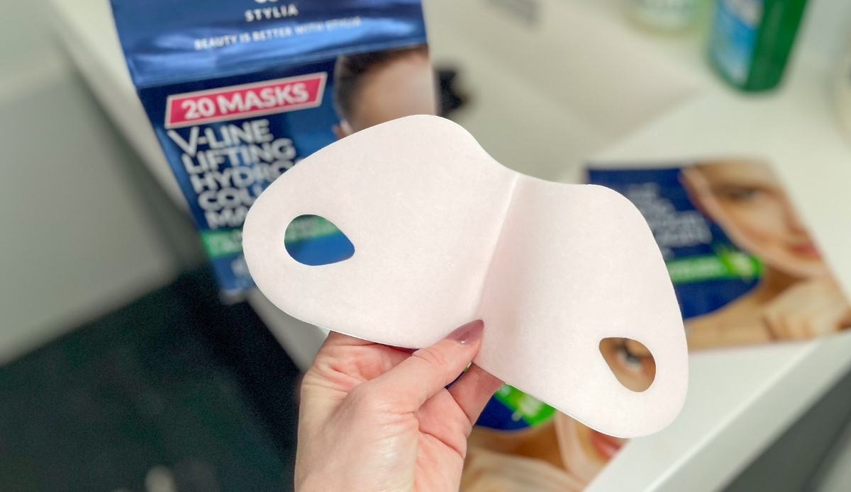 Up to 55% Off Collagen Chin Lifting Masks for Prime Members | Hip2Save