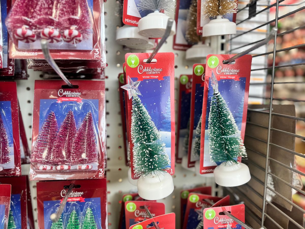 Our Favorite Dollar Tree Christmas Items To Buy Right Now