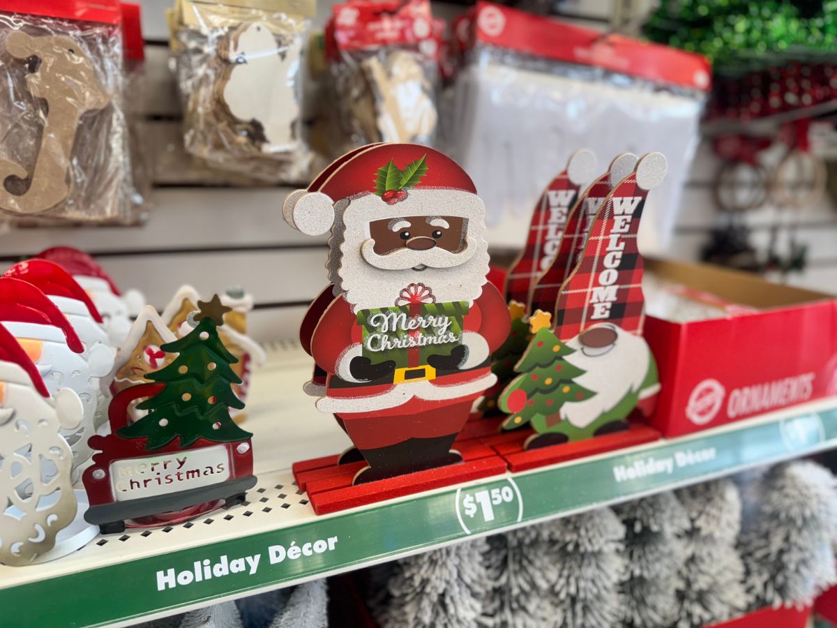 Our Favorite Dollar Tree Christmas Items to Buy Right Now