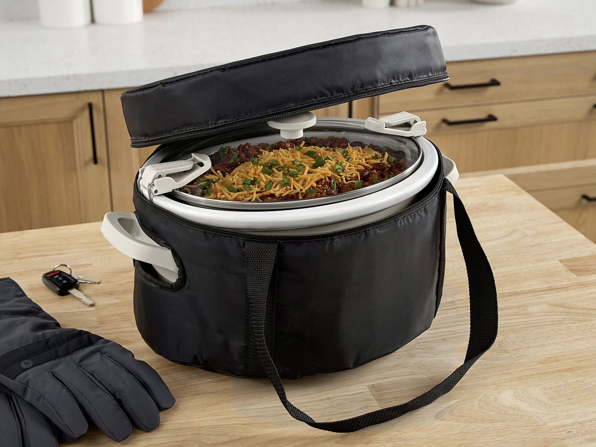 Crock-Pot 7-Quart Slow Cooker w/ Carrying Case Only $44.98 on SamsClub ...