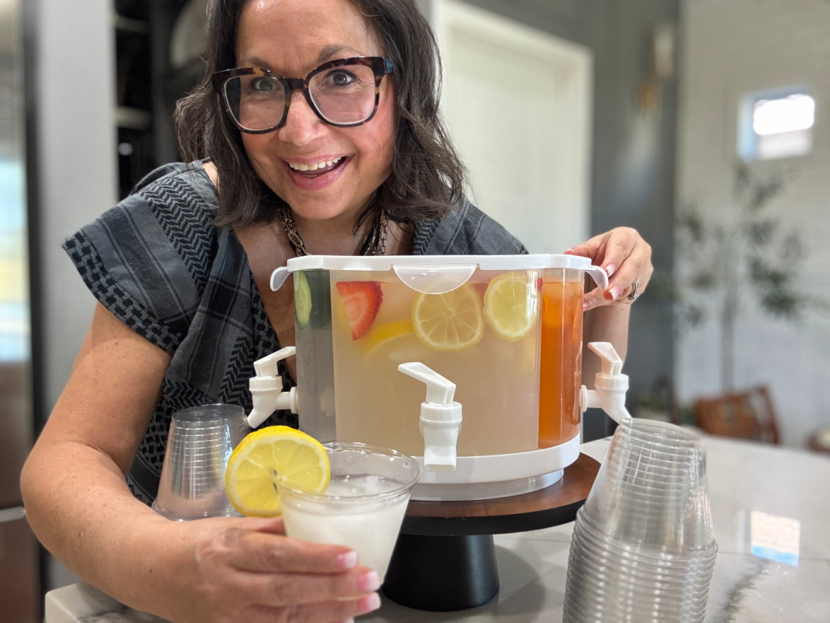 Serve 4 Drinks at Once w/ This Rotating Drink Dispenser - Just $23.97 ...